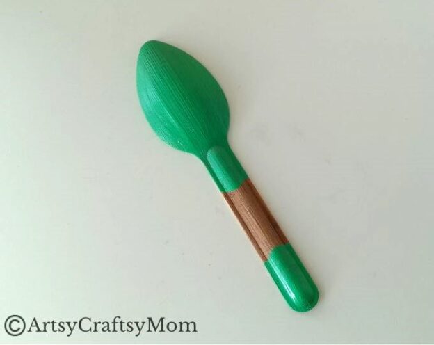Easy Recycled Spoon Witch Craft for Kids